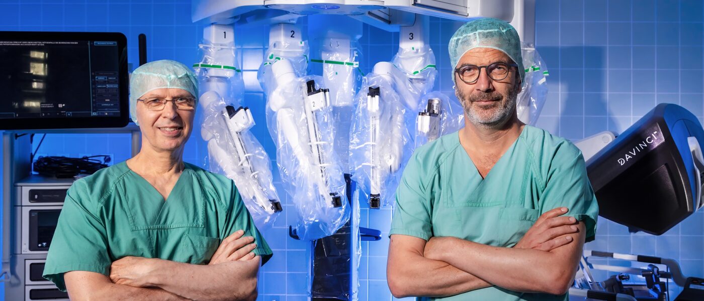 OP-Robotik am Helios Klinikum Emil von Behring mit dem da Vinci Xi Operationssystem - Teltower ...