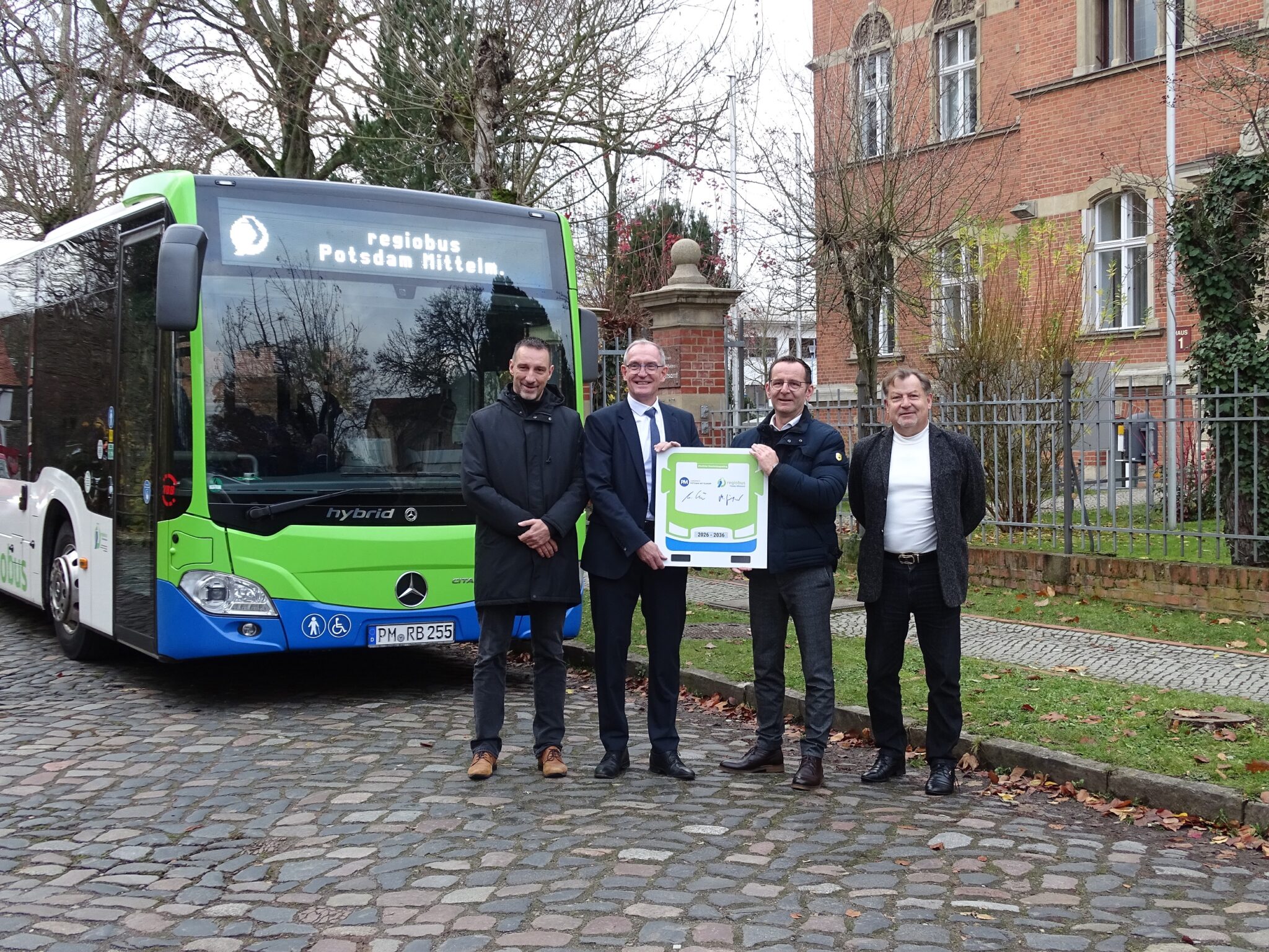 Landkreis Potsdam-Mittelmark unterzeichnet 10-Jahres-Verkehrsvertrag ...